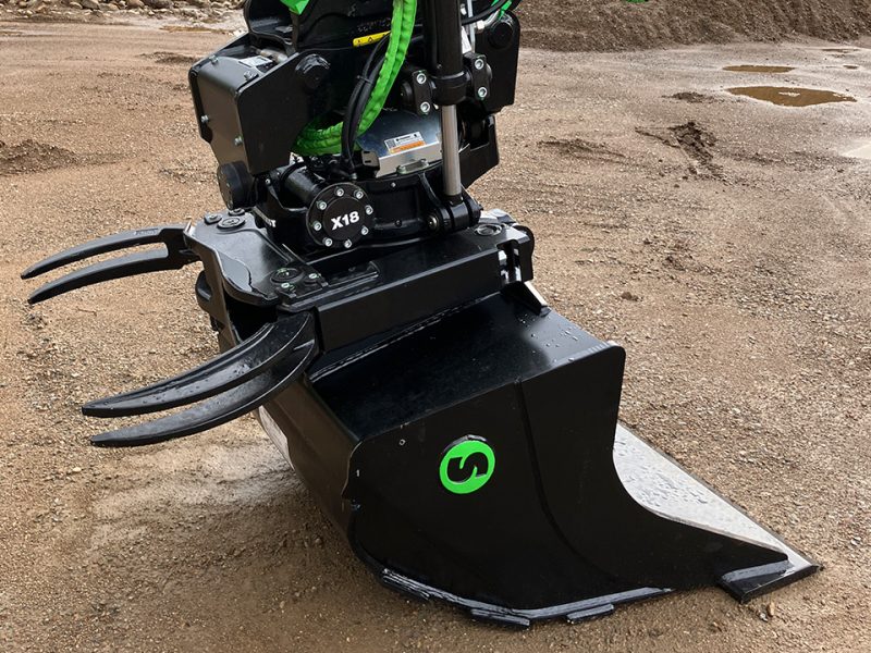 Tilt Rotator Excavators - A&L McCrae